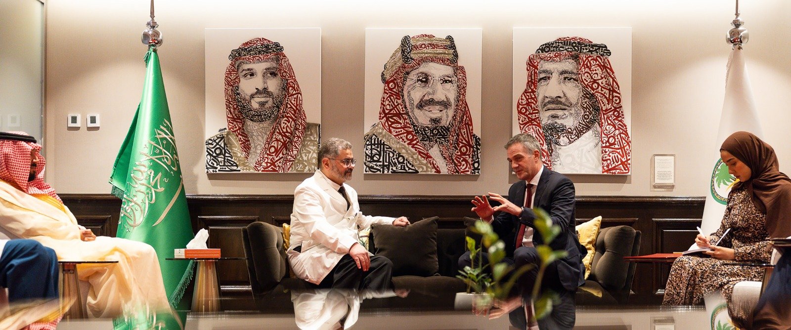 KFSHRC Welcomes UK Science Secretary to Showcase Robotic Surgery ...